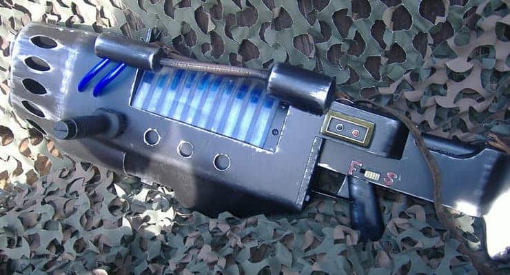 COSPLAY - LED Plasma Gun Pic of The Day - Spikey Bits